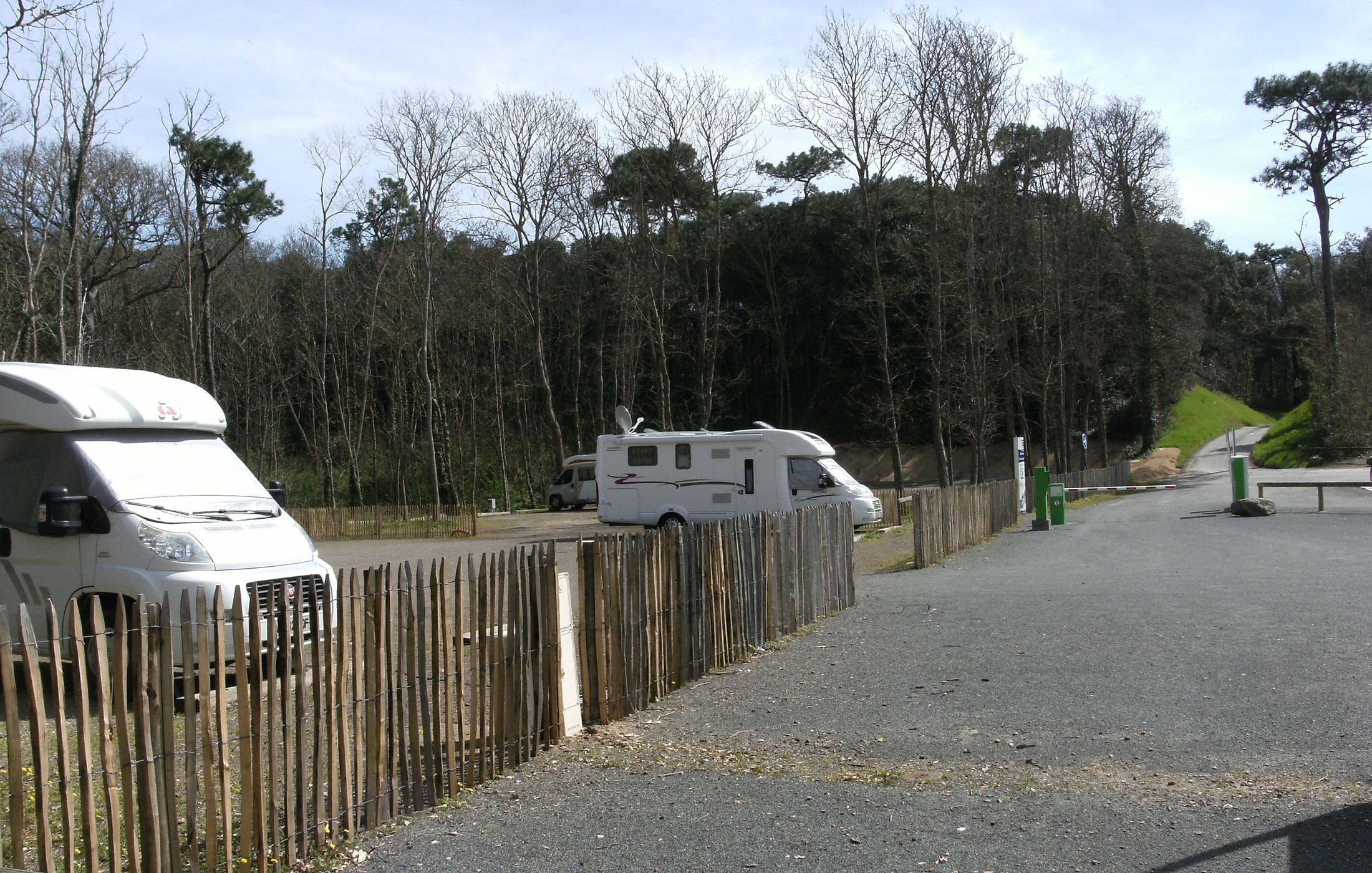 Camping Le Petit Rocher in Longeville-sur-Mer – promobil