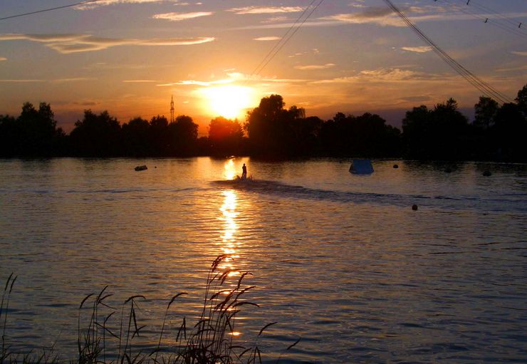 Wohnmobilstellplatz am Friedberger See in Friedberg in Bayern – promobil