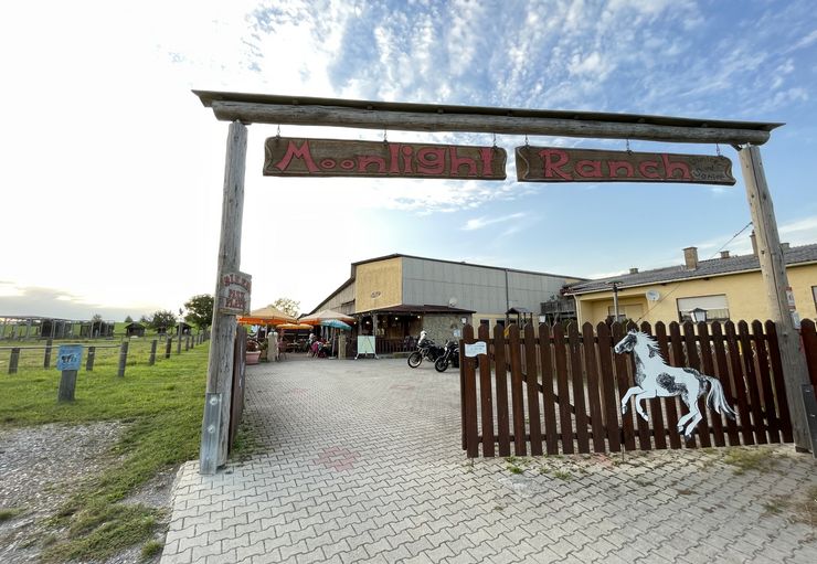 Wohnmobilstellplatz an der Moonlight-Ranch in Eppingen – promobil