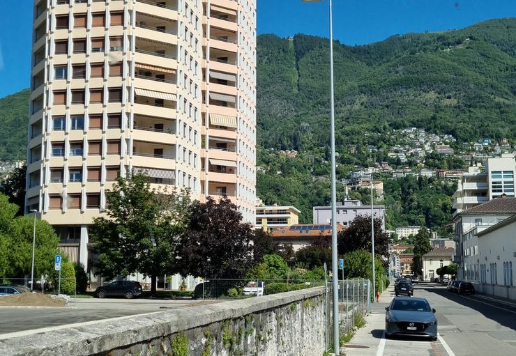 Nähe Firma Schindler in Locarno – promobil
