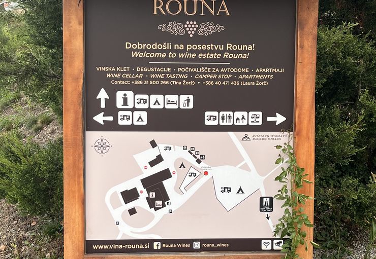 POSESTVO ROUNA | apartmaji & vino in Vipava – promobil